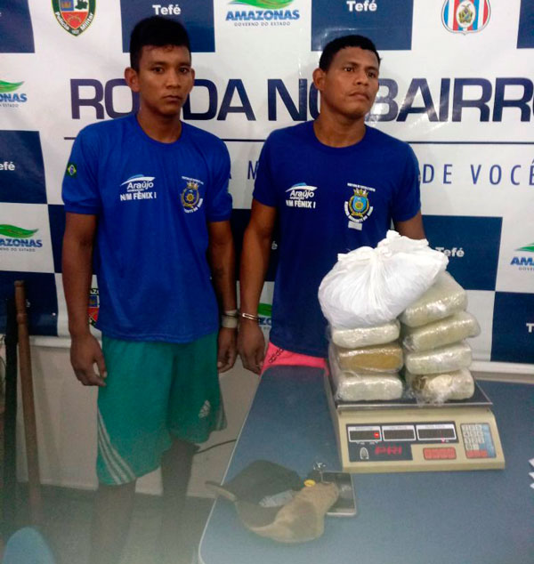 Tefé Dupla é Presa Com Drogas Em Embarcação No Porto Da Cidade Tefénews